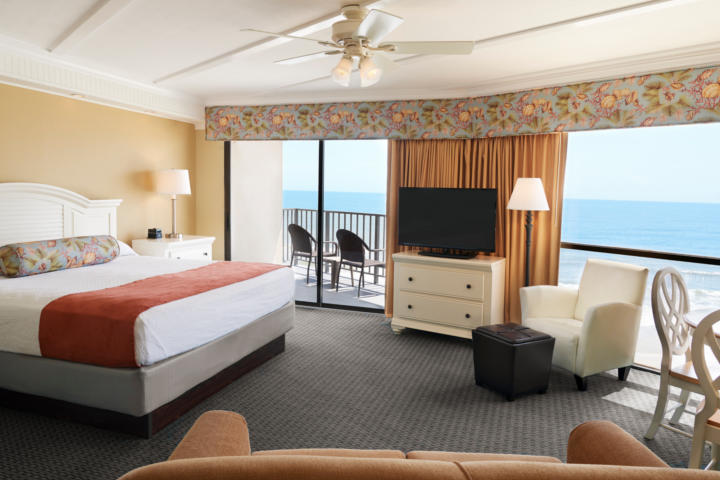 Rooms & Villas - The Oceanfront Litchfield Inn